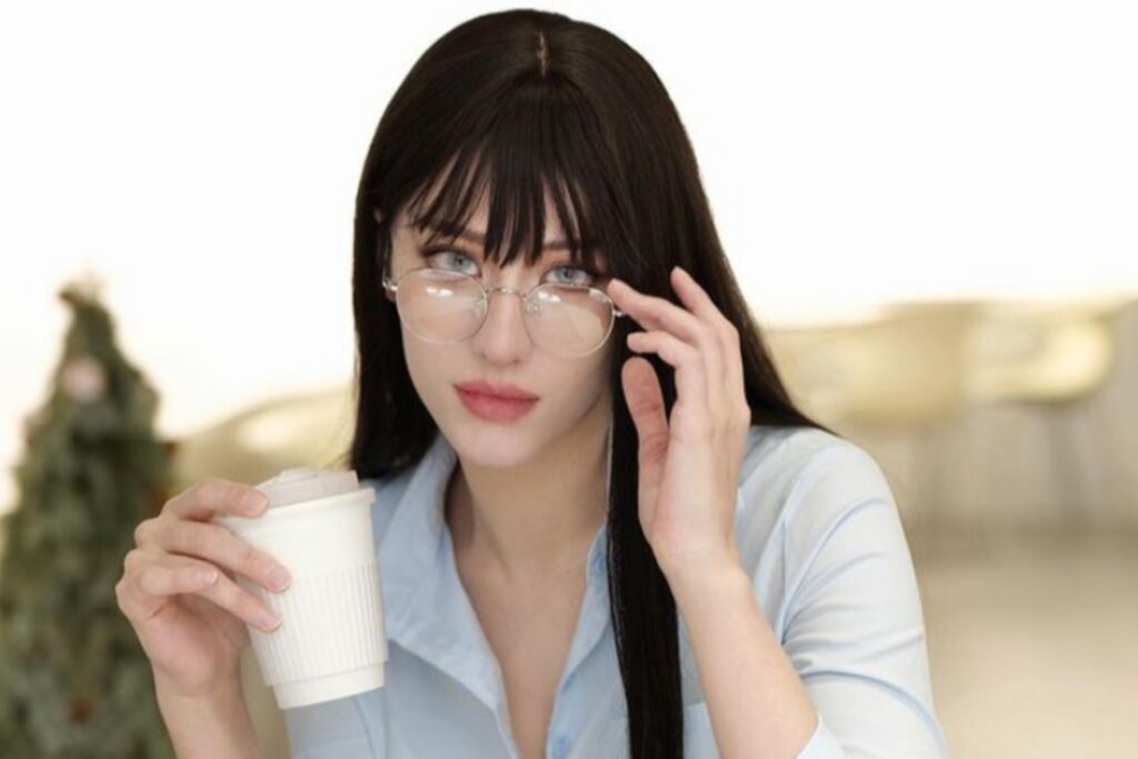 Profil dan Biodata Nihao Karina Coser: Skandal Suami Selingkuh - Showbiz