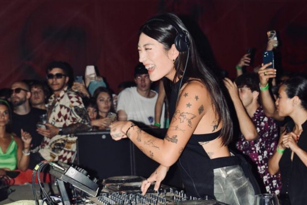 Profil dan Biodata DJ Peggy Gou, Asal Keluarga Terpandang di Korea ...